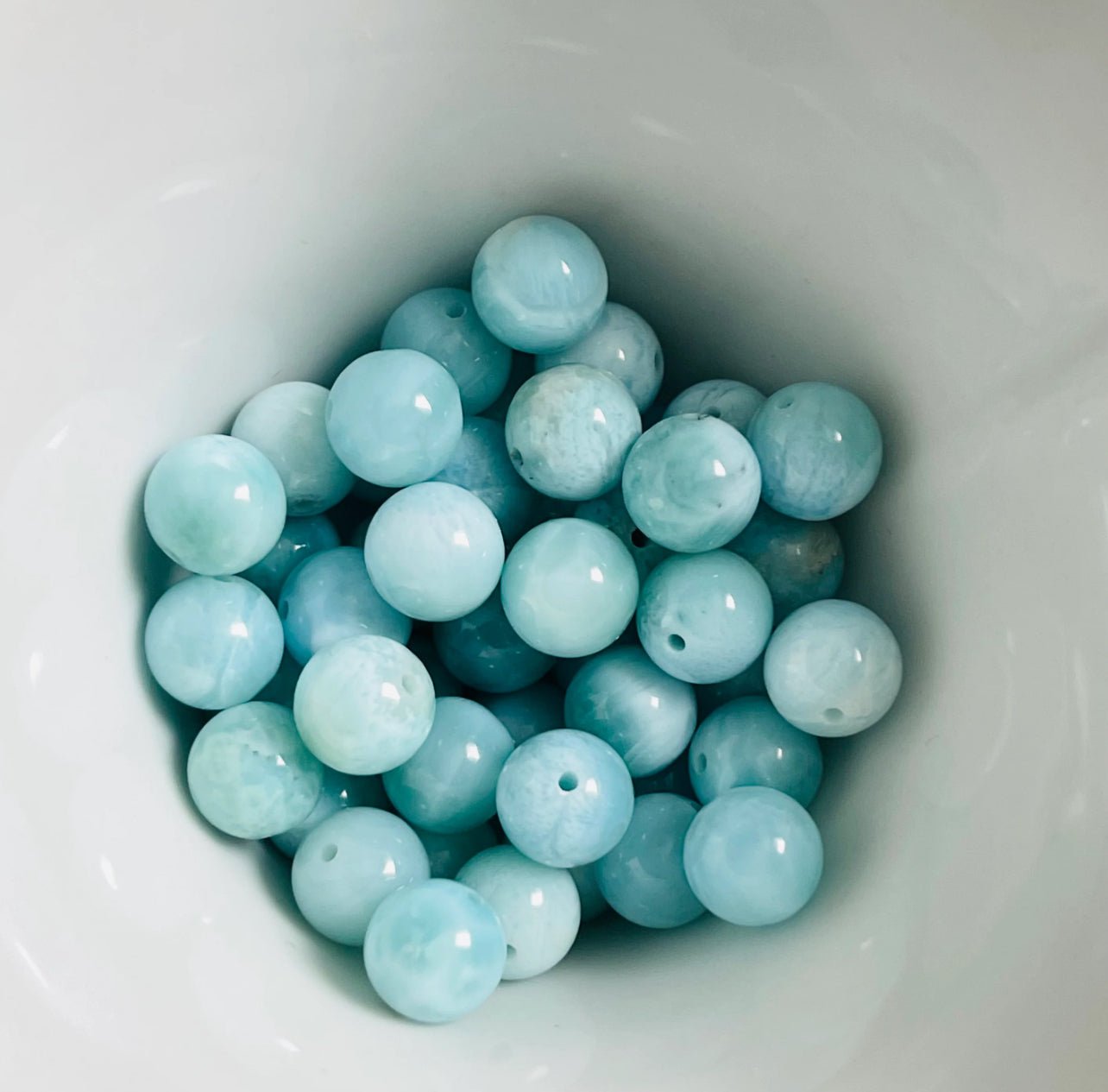 Le Larimar, la pierre de la mer et du ciel. – Les bijoux de Théa